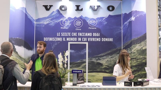 Volvo Trucks verso la neutralità climatica, tappa a Ecomondo - Tuttoggi ...