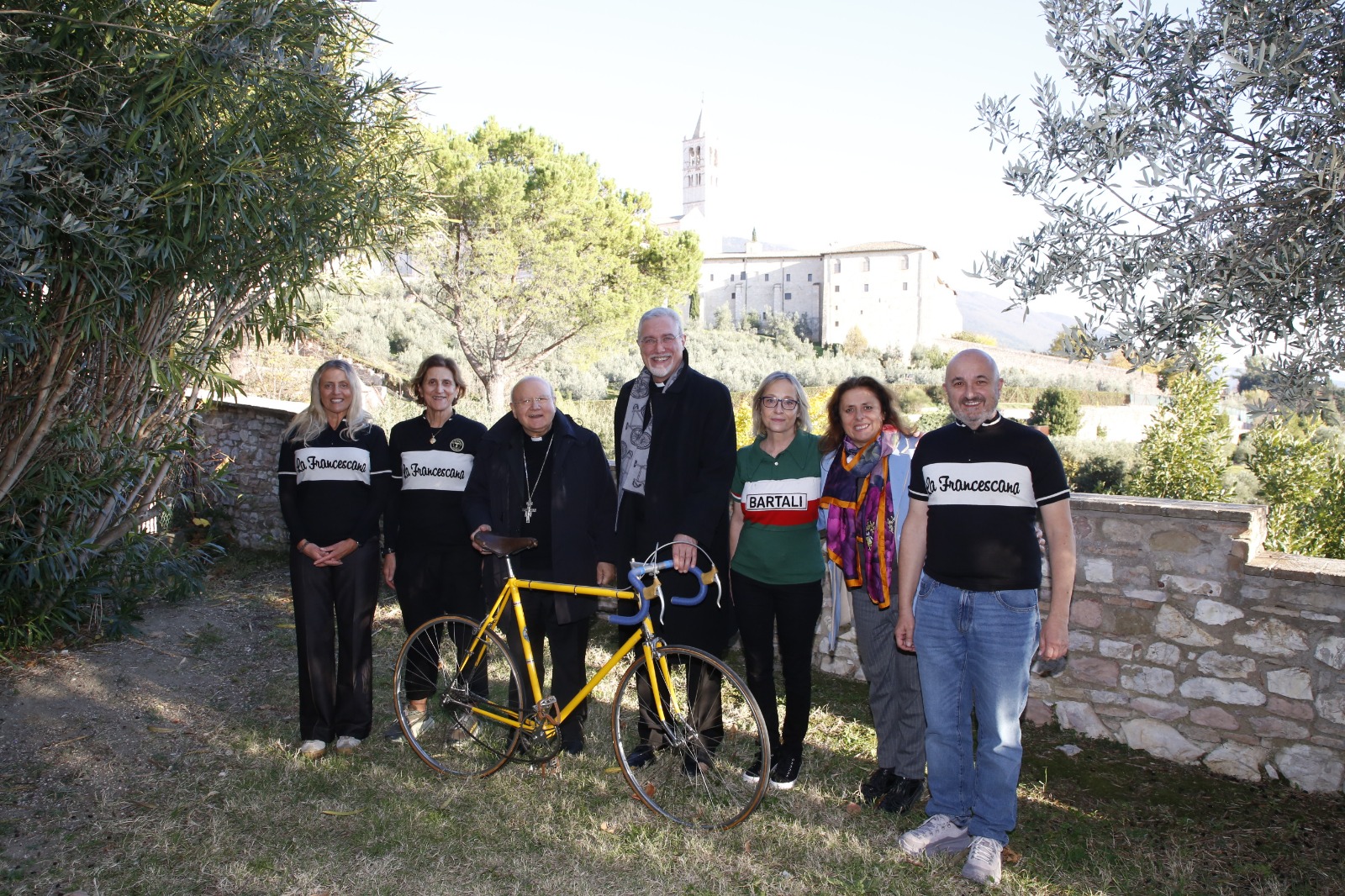 Bici anni '50 'griffata' Bartali restaurata e donata da monsignor ...